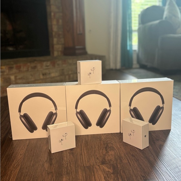 Apple | Headphones | Apple Airpods Max And Airpods Collection In Black ...